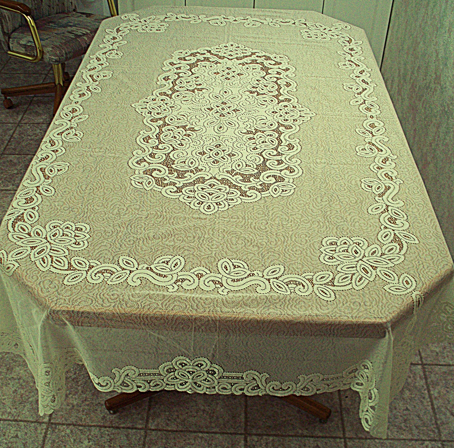 Tablecloths Battenburg Paisley 60x90 Rectangle Ivory Oxford House ...